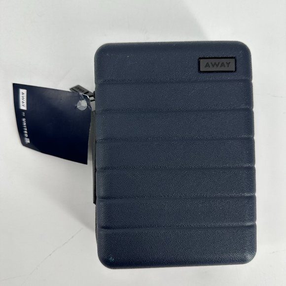 Away | Bags | Away Mini First Class Amenity Kit United Airlines Navy ...